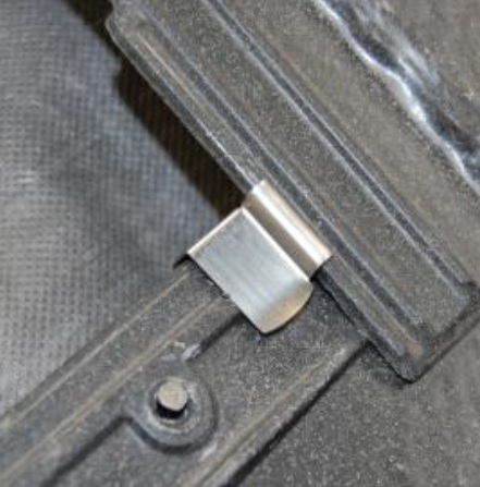 Redland Cambrian Slate Clips and Nails - Pack of 100 | Roofing Superstore